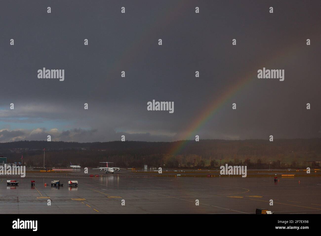 Rising gates hi-res stock photography and images - Alamy