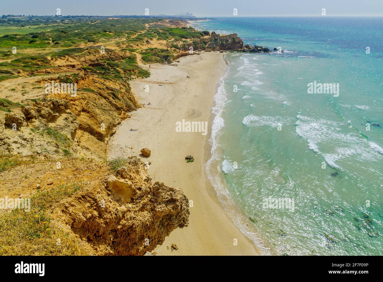 Middle cove beach hi-res stock photography and images - Alamy