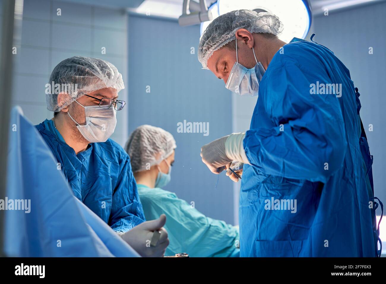 doctors work hard in the operating room Stock Photo - Alamy