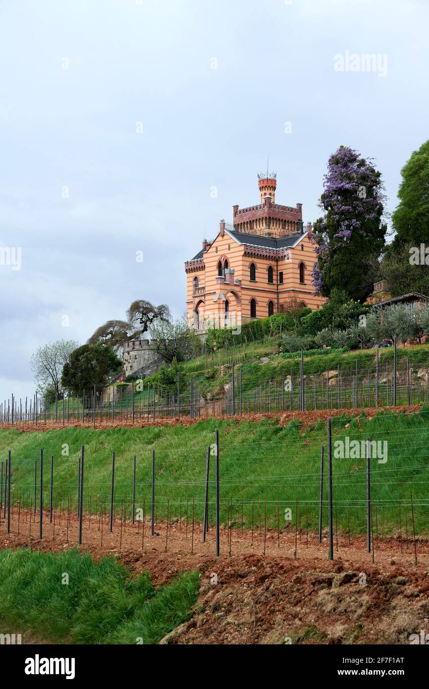 Cologne (Bs),Italy, a mansion on the hill Stock Photo - Alamy