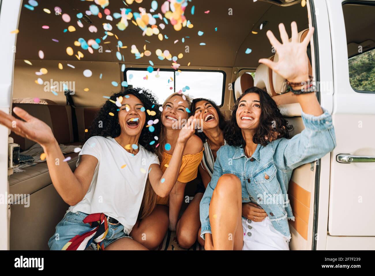 Women friendship confetti hi-res stock photography and images - Alamy