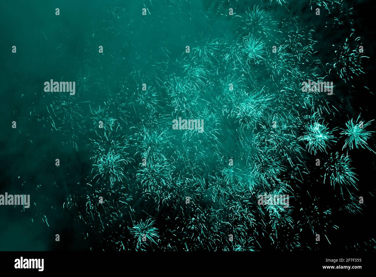 Many fireworks light show hi-res stock photography and images - Alamy