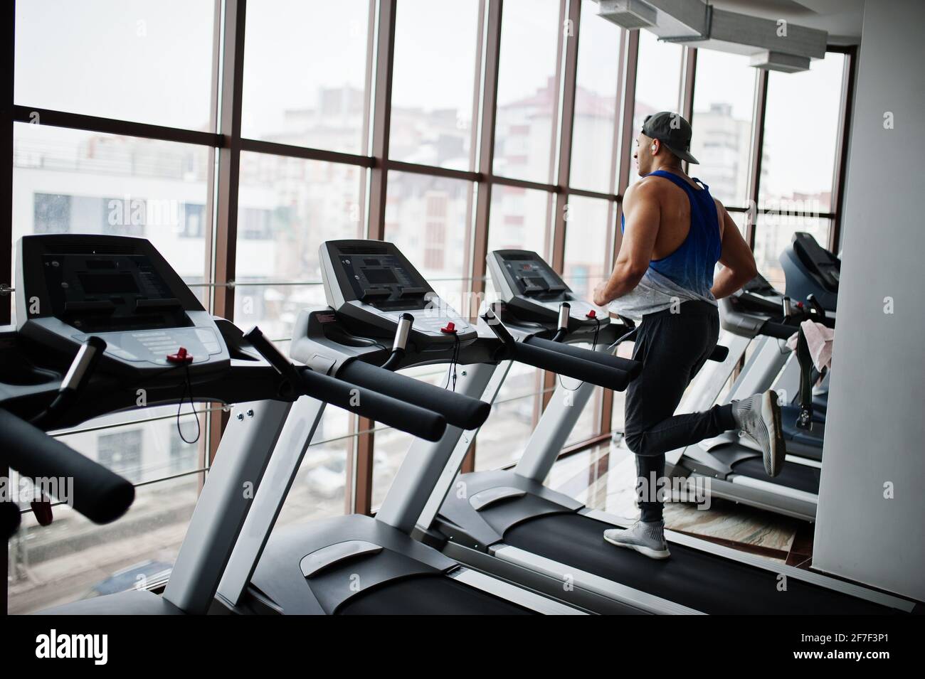 Arab treadmill hi-res stock photography and images - Alamy