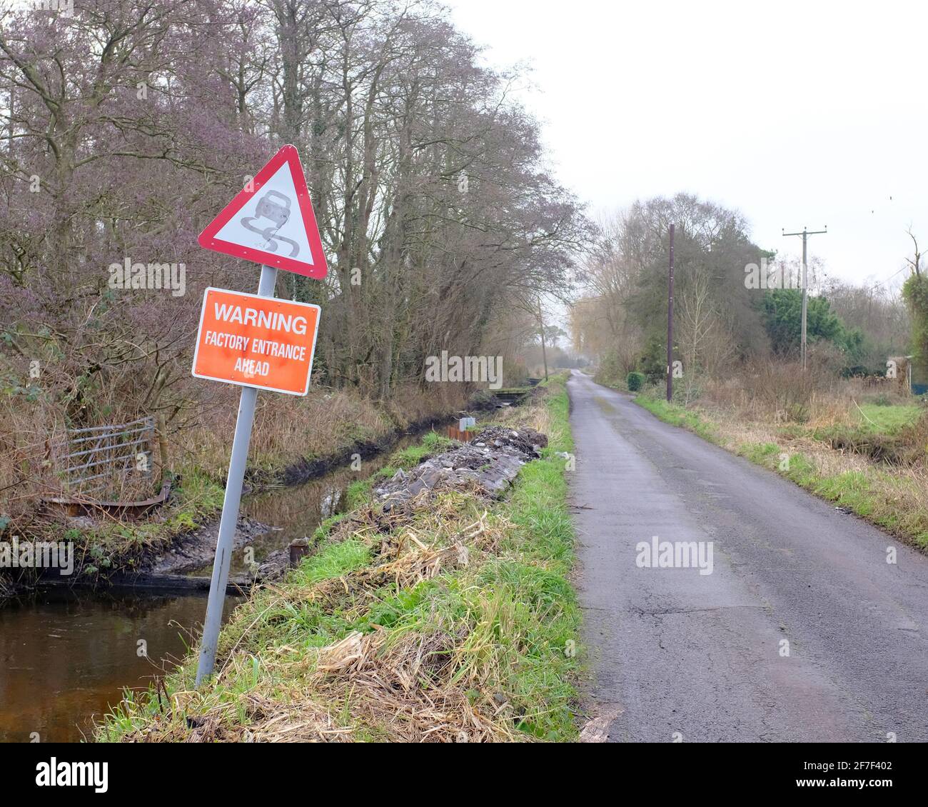 Glastonbury road sign hi-res stock photography and images - Alamy