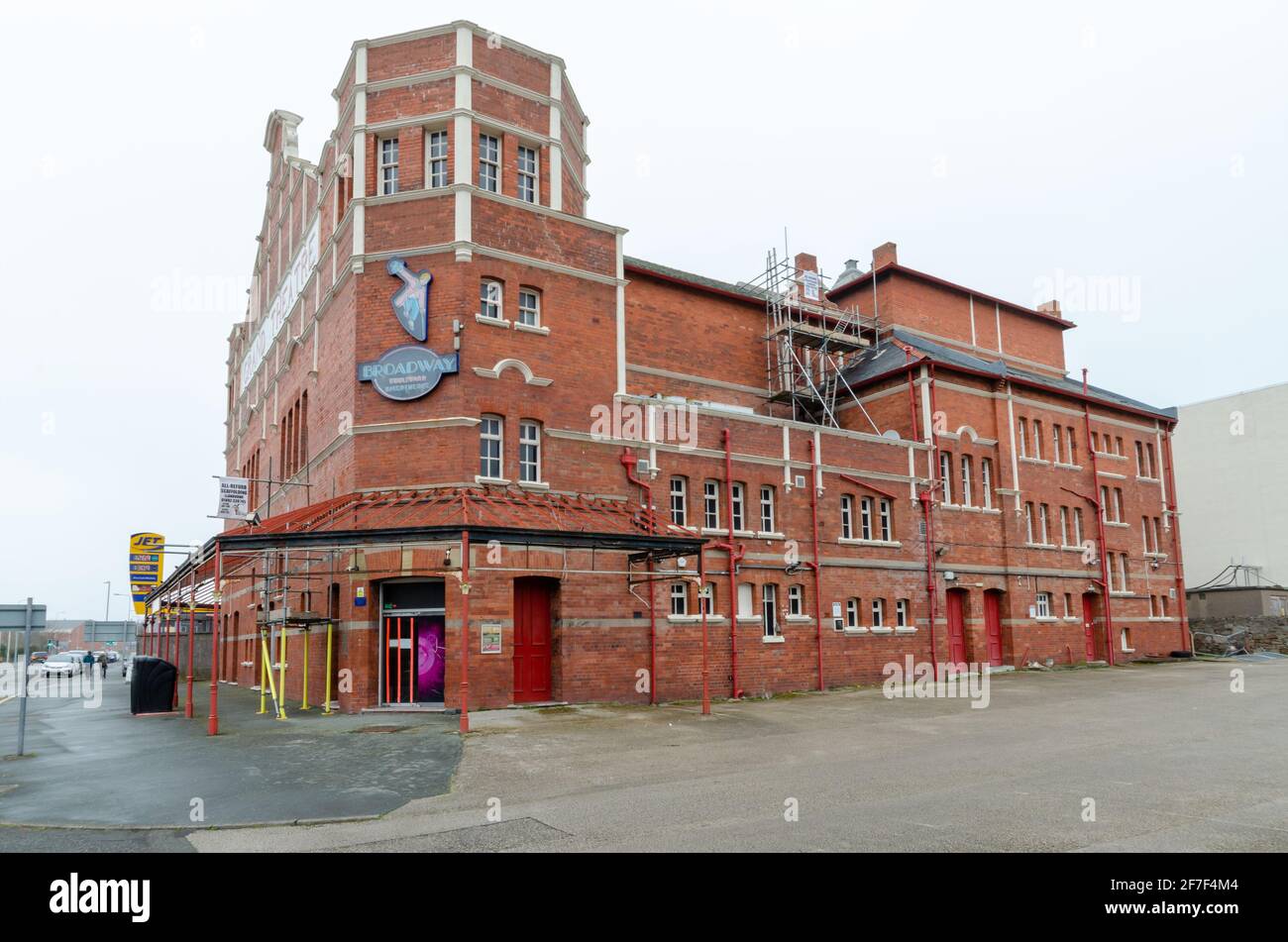 Nightclub exterior night uk hi-res stock photography and images - Alamy