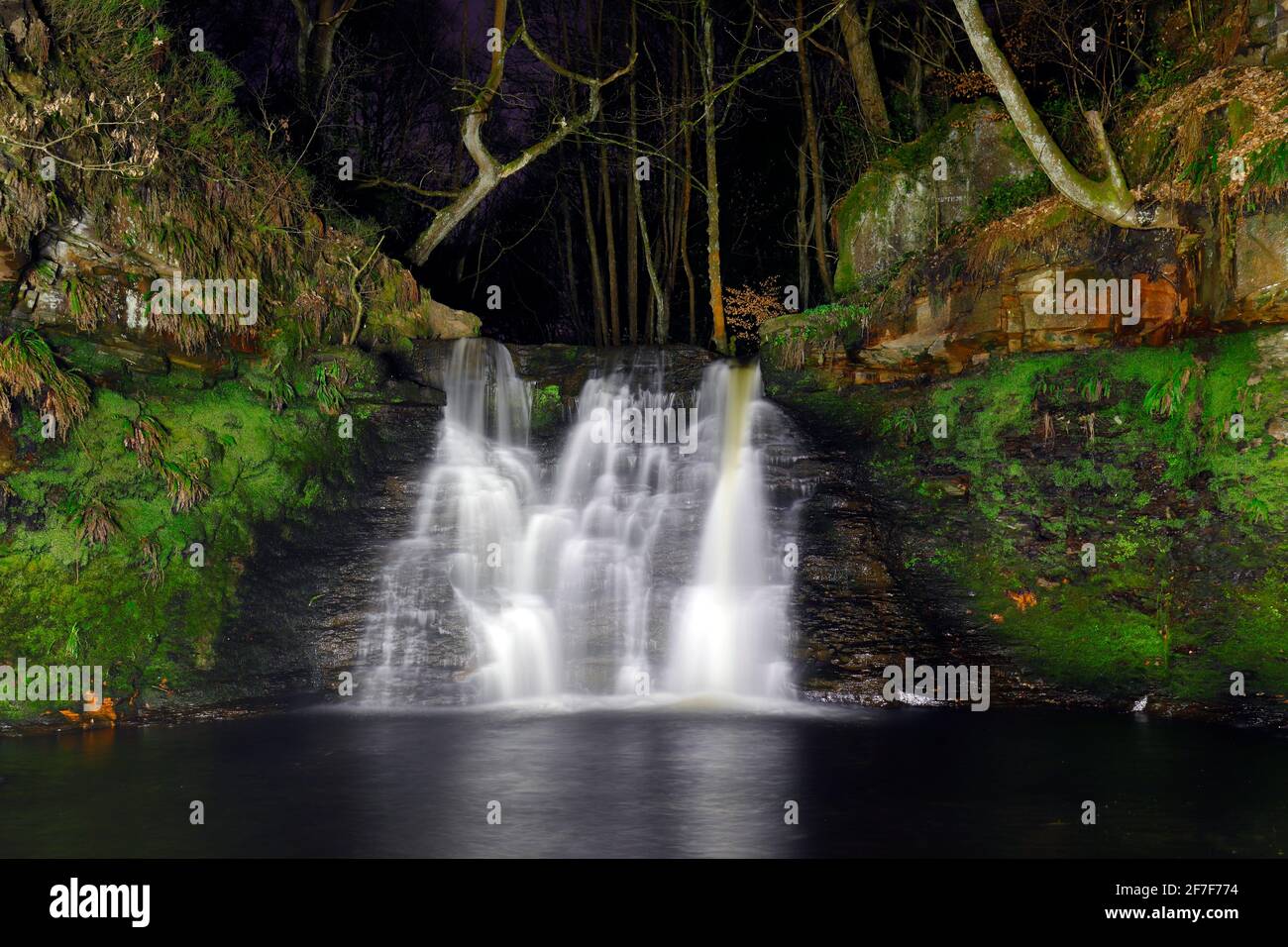 Hallas bridge hi-res stock photography and images - Alamy