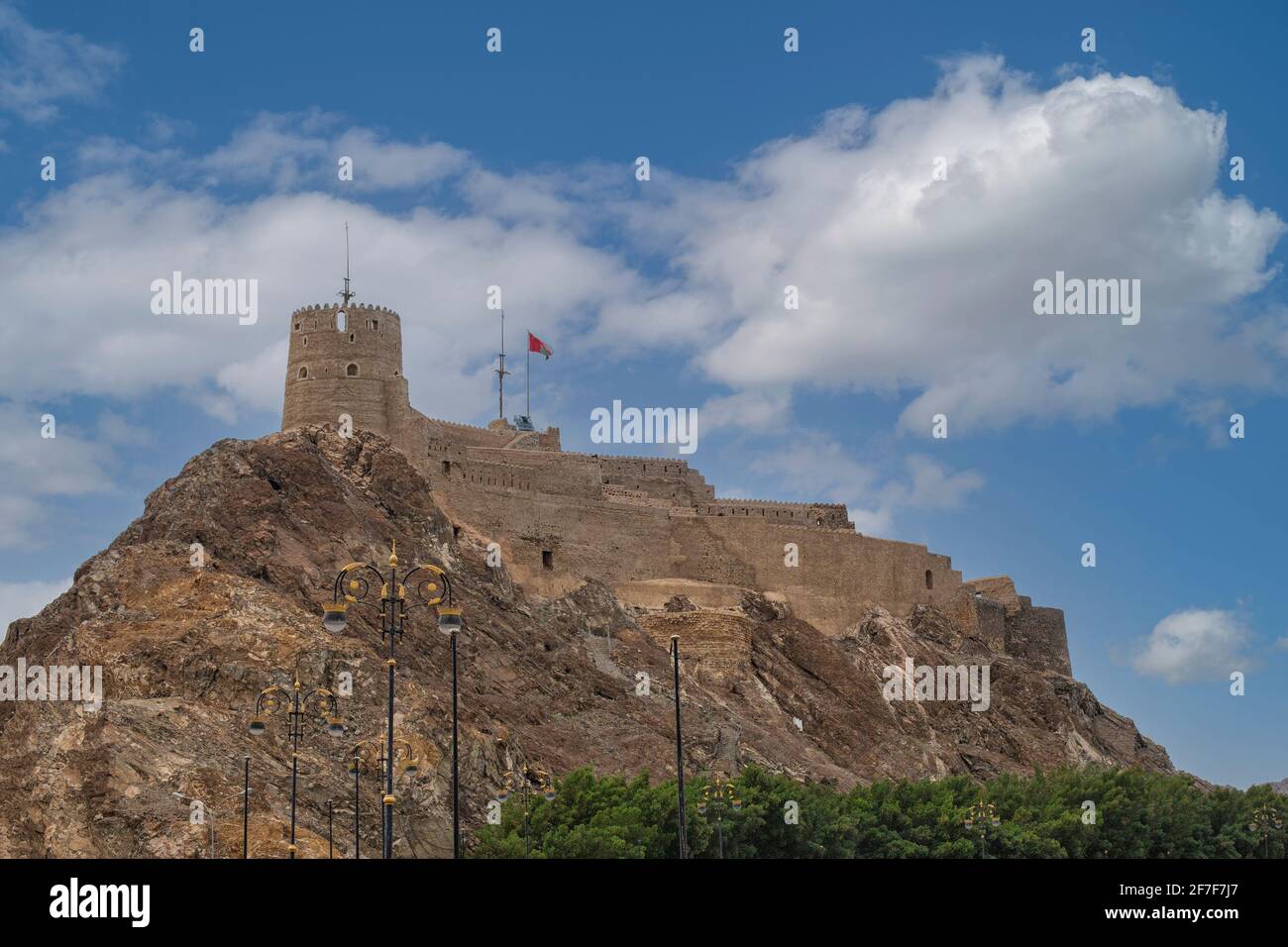 Historic Mutrah Fort in old town of Muscat in Oman Stock Photo - Alamy