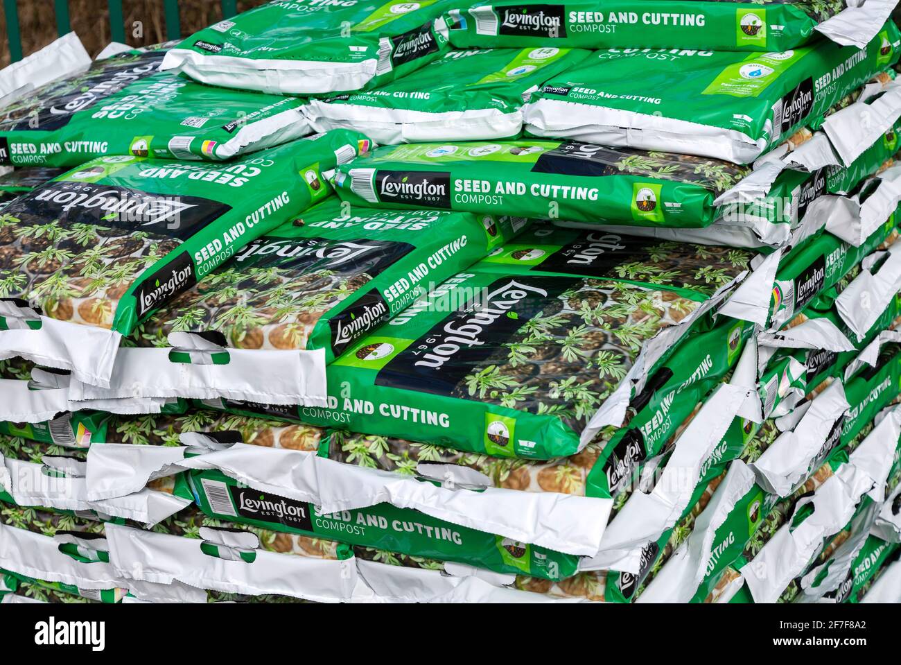 Seed compost bag hi-res stock photography and images - Alamy