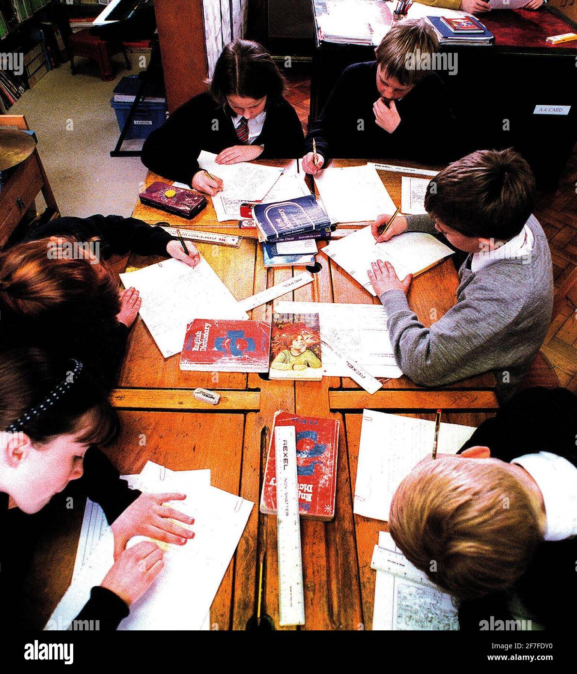 Primary School Children 1997Primary School children reading at their ...