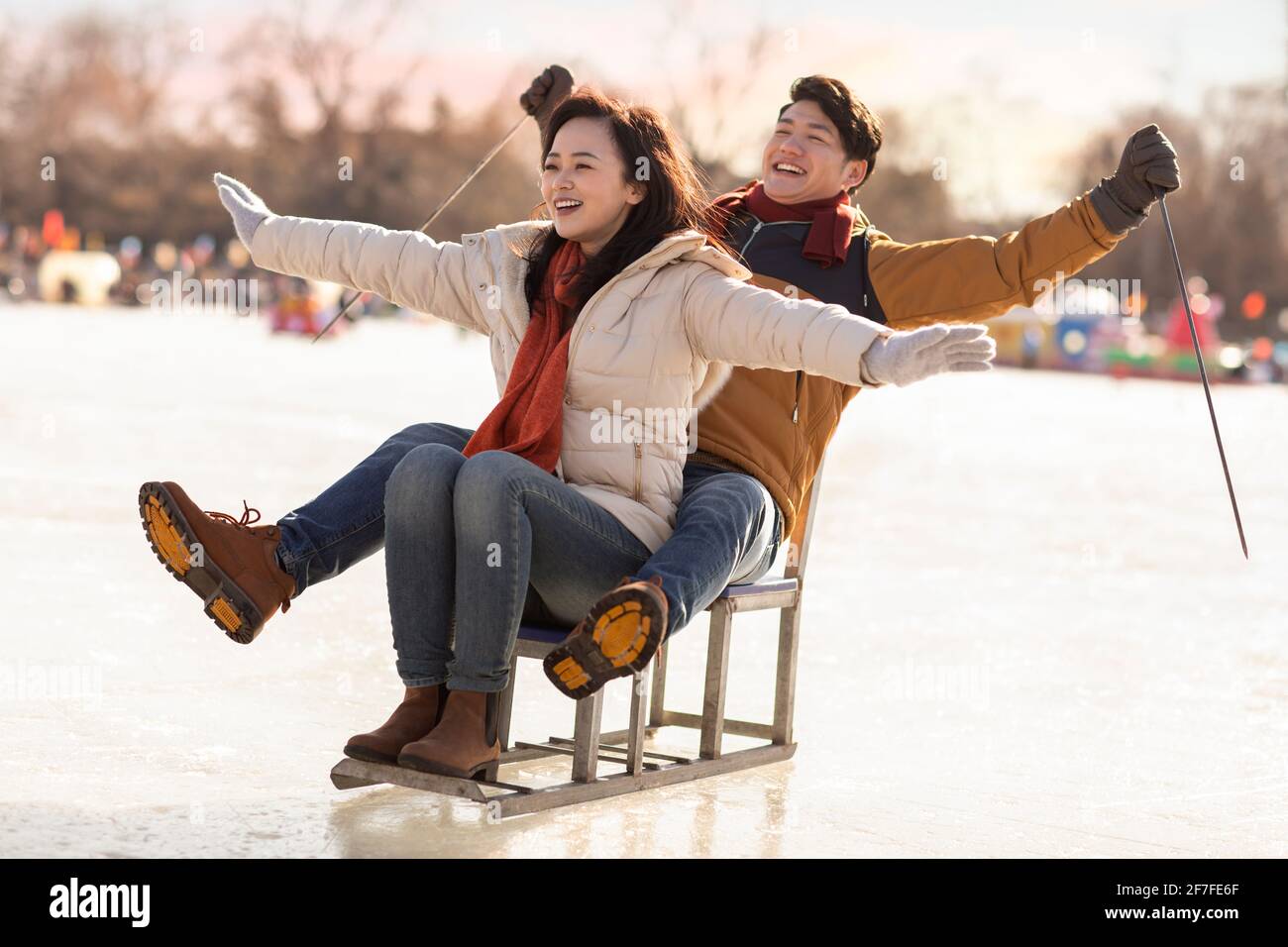 Young couple ice rink hi-res stock photography and images - Alamy