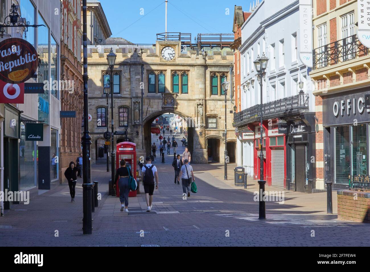 Lincoln stonebow guildhall high street hi-res stock photography and ...