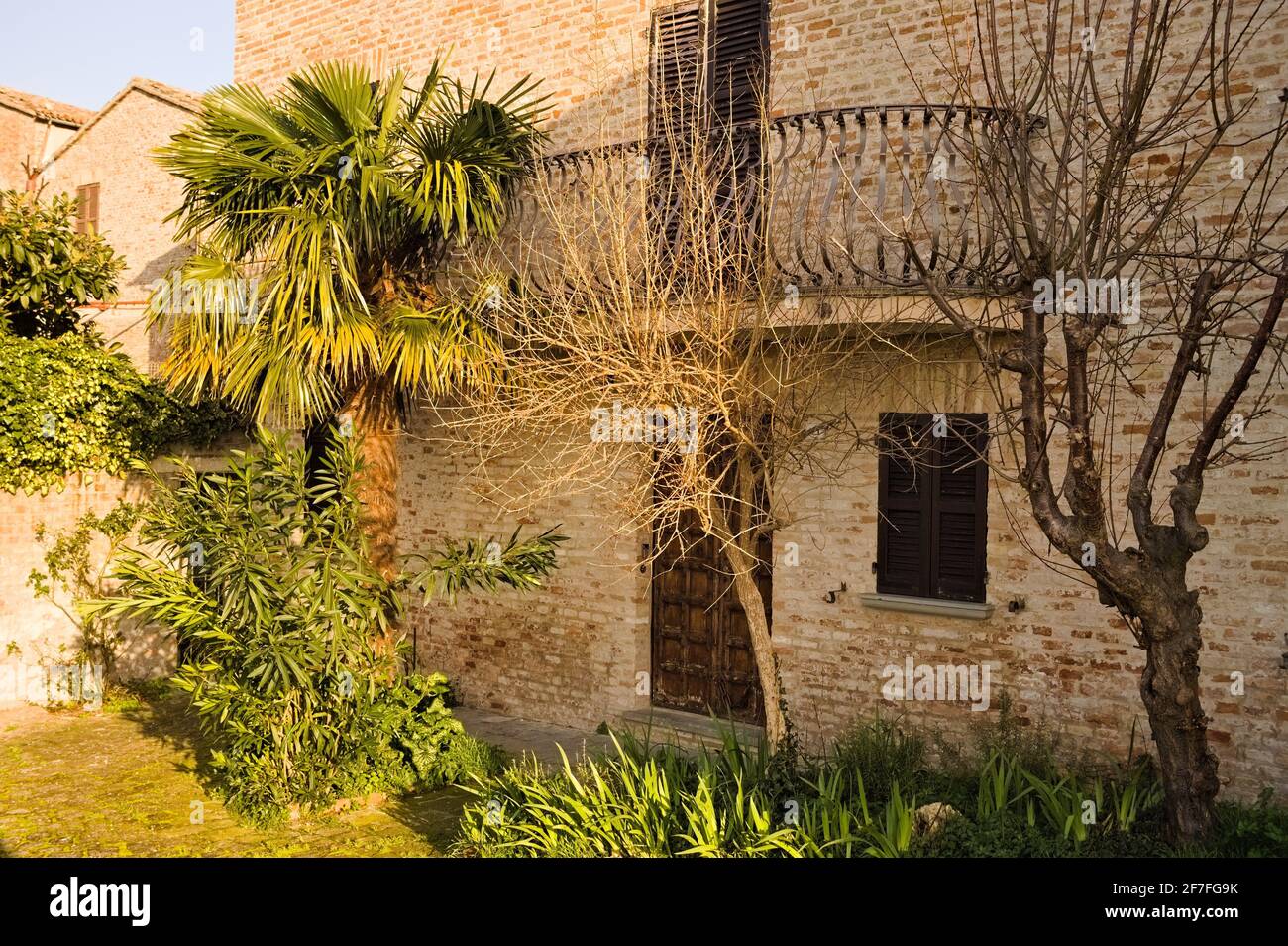Medieval wood yard hi-res stock photography and images - Alamy