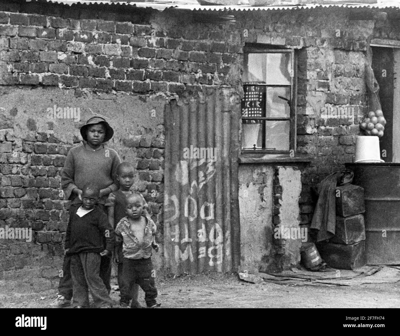 S 29 53 Black and White Stock Photos & Images - Alamy