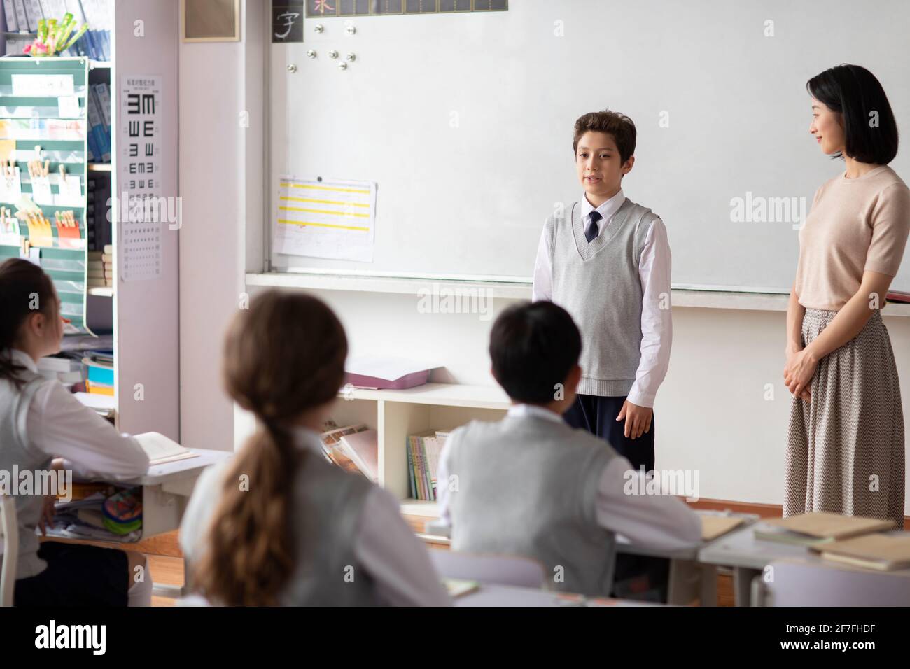 Introducing new young student hi-res stock photography and images - Alamy