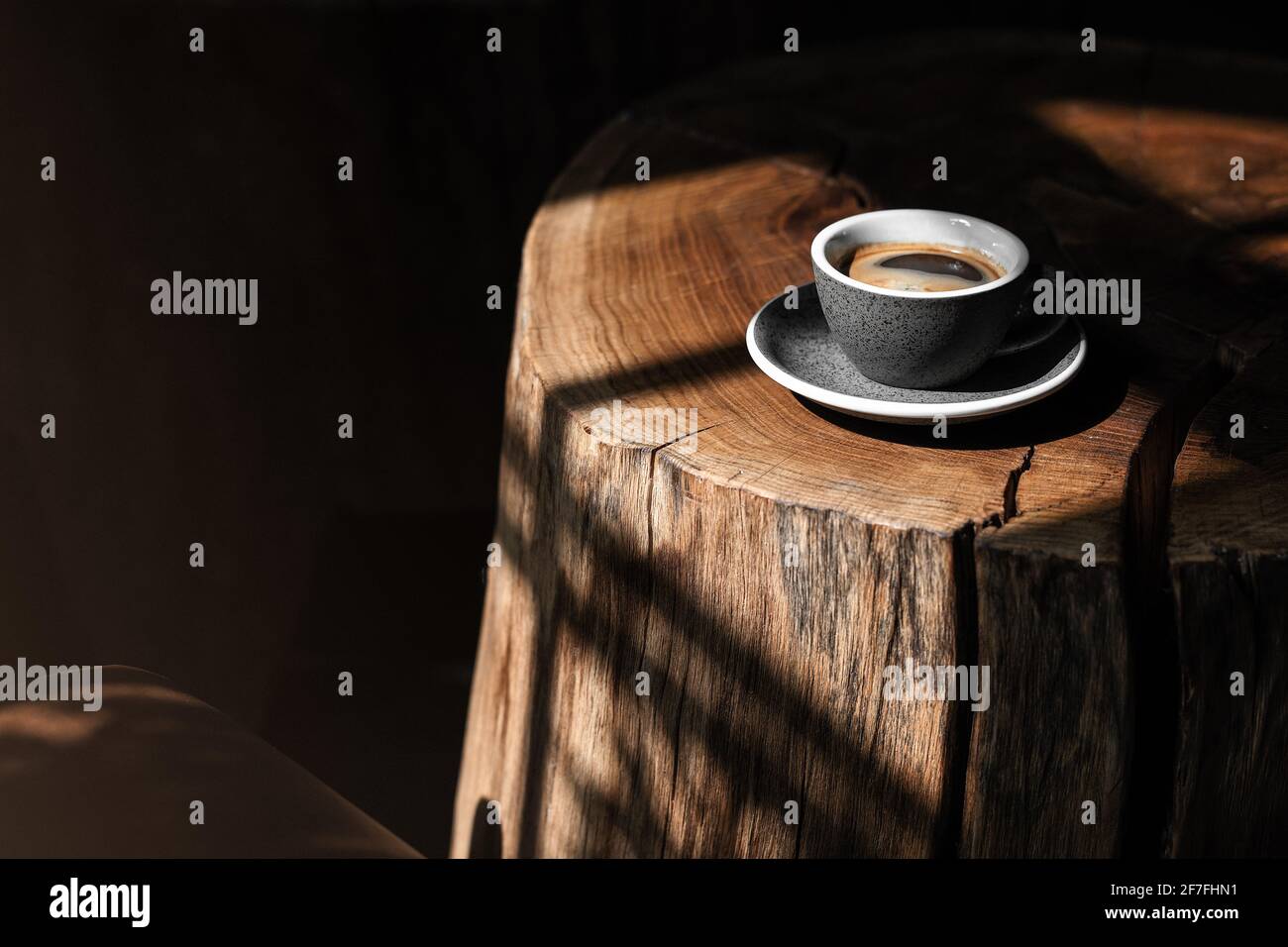 Stump cafe hi-res stock photography and images - Alamy