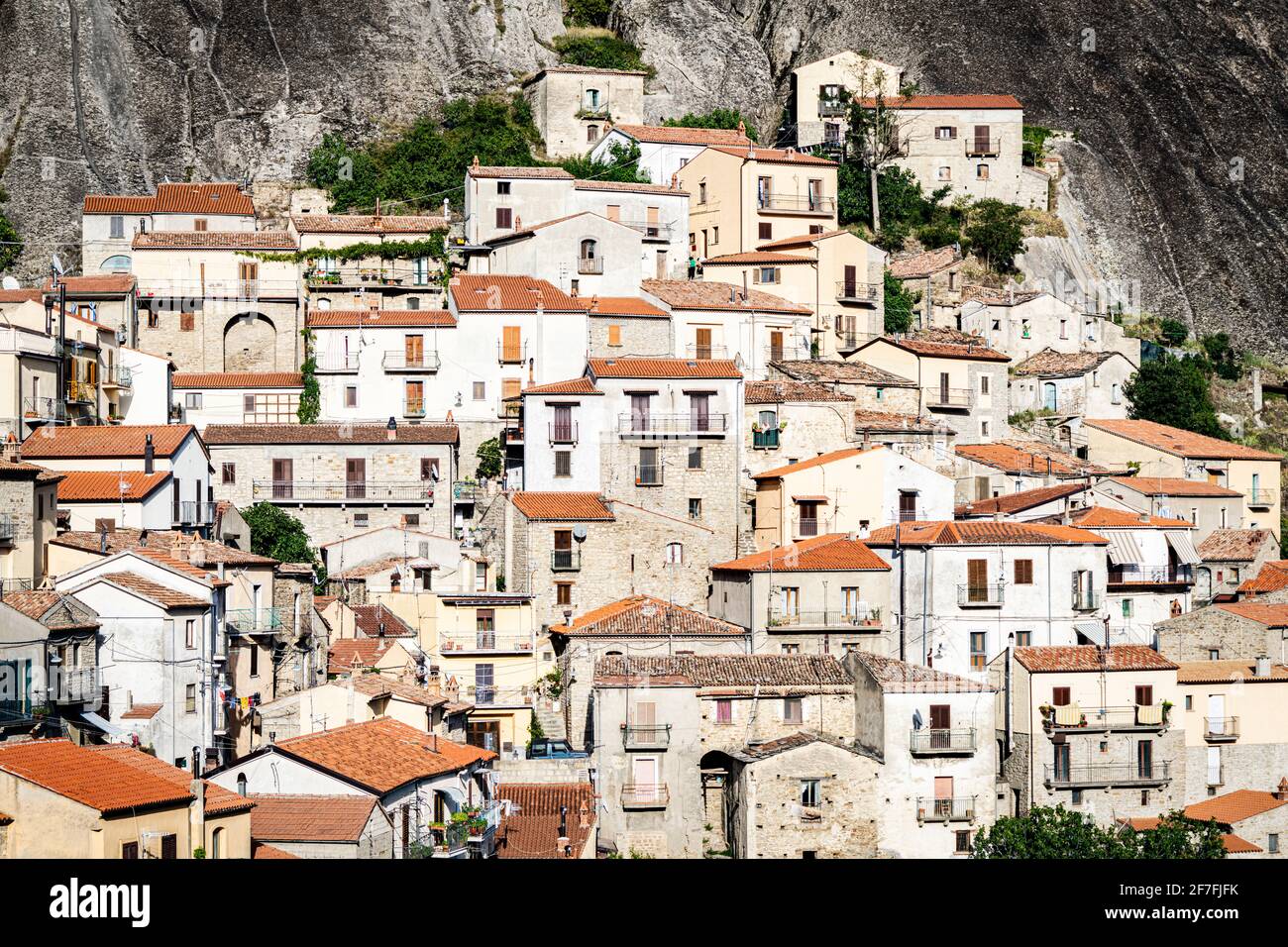 Castelmezzano basilicata italy hi-res stock photography and images - Alamy