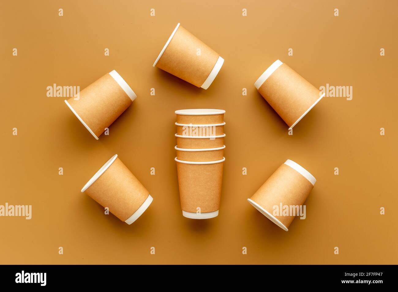 Pattern disposable coffee cups hi-res stock photography and images - Alamy