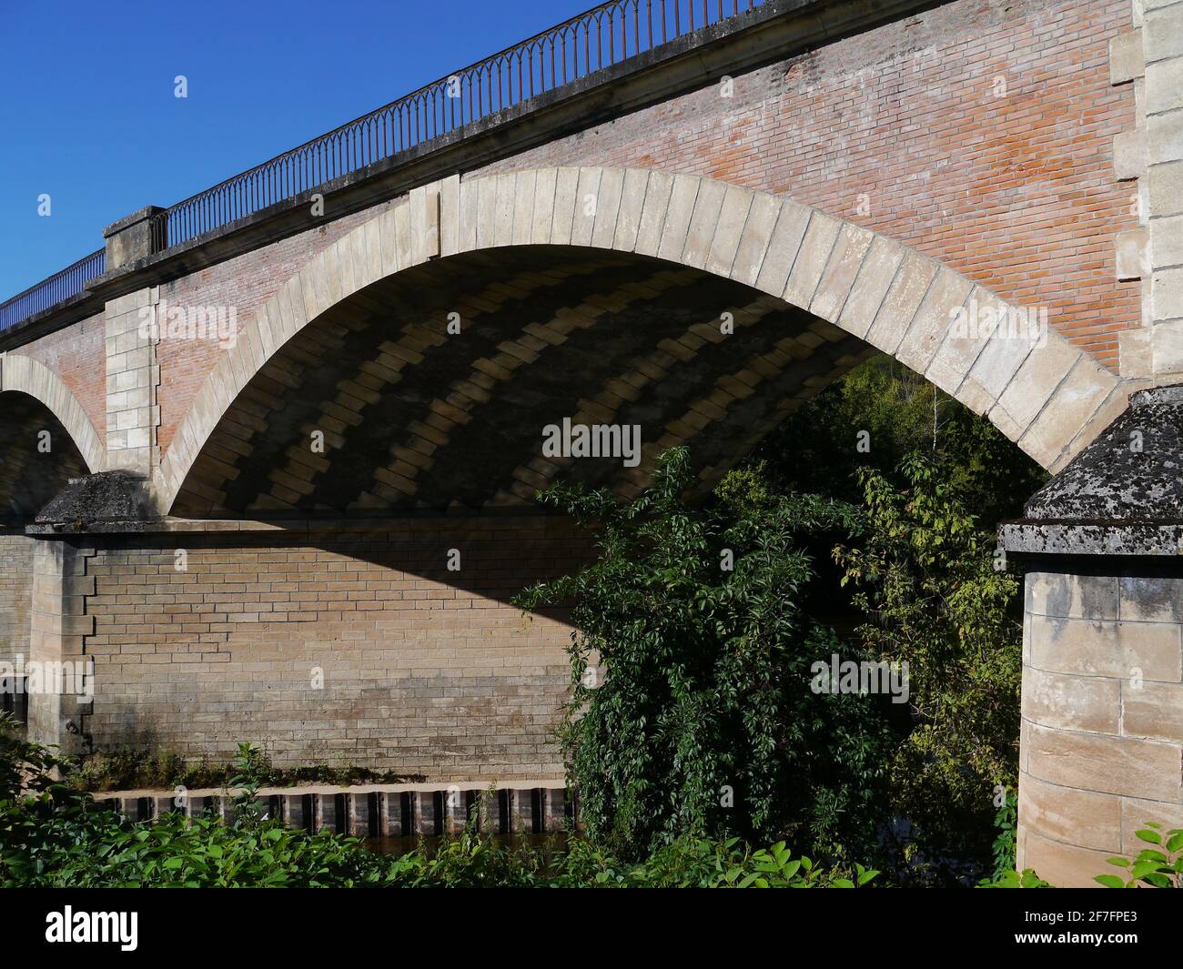 French structure hi-res stock photography and images - Alamy