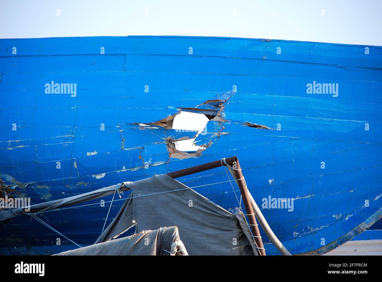 Migrants mediterranean boats hi-res stock photography and images - Alamy