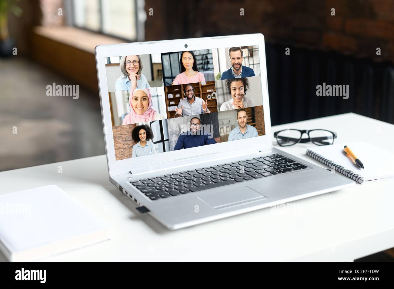 Team meetings are desk hi-res stock photography and images - Alamy