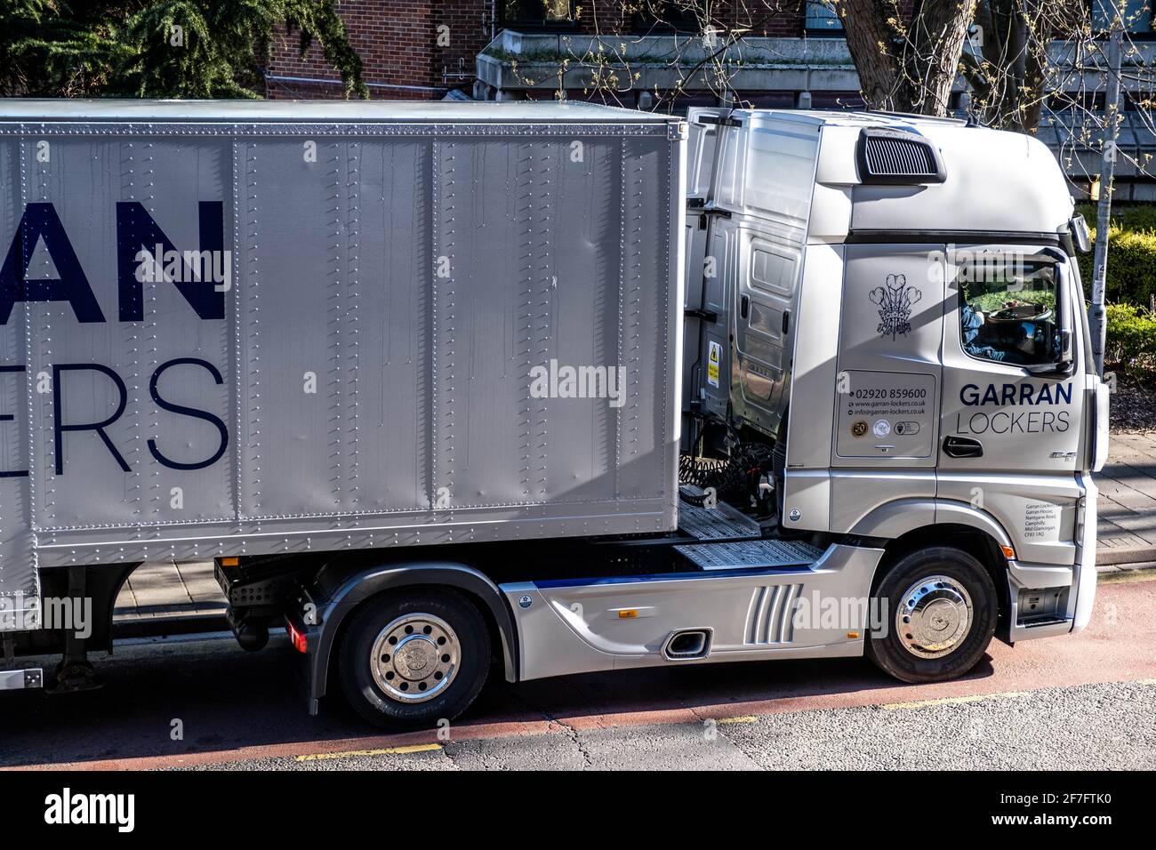 Heavy goods vehicle hi-res stock photography and images - Alamy