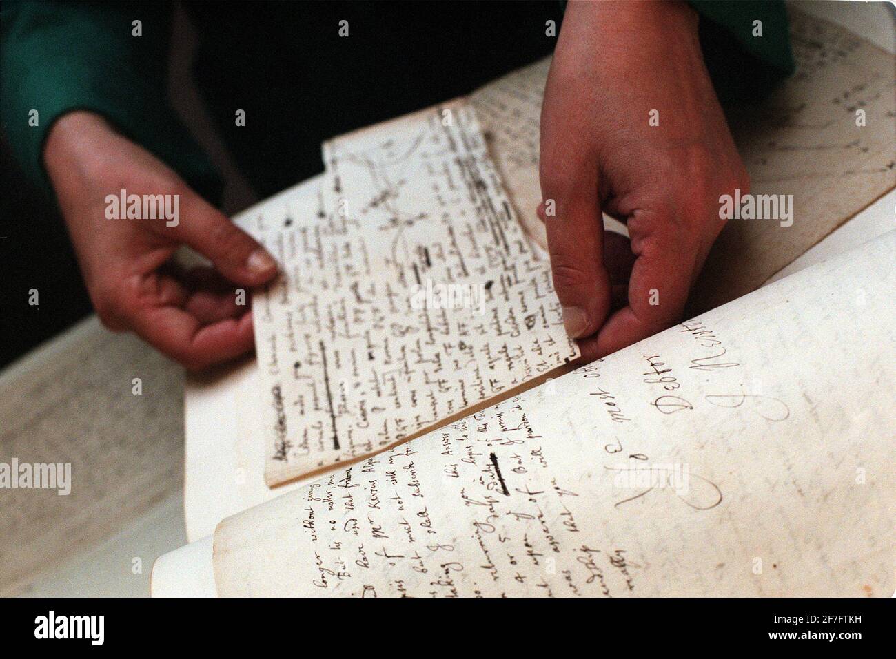 Isaac Newton's paperSothebys Photograph Mark Chilvers 245/08/2000 Stock ...