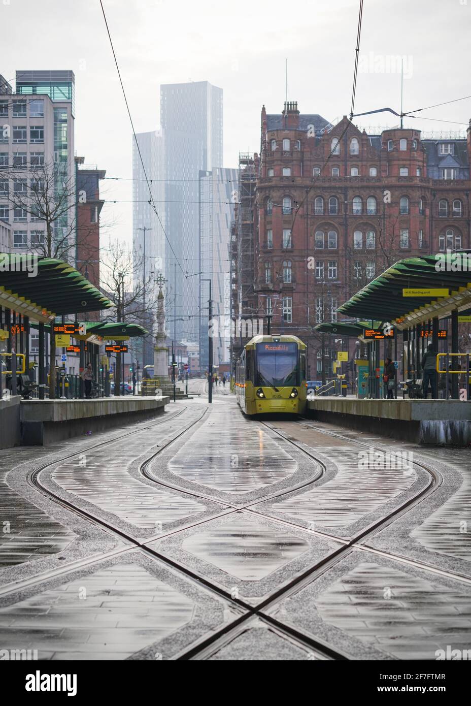 Manchester City centre streets and buildings Stock Photo - Alamy