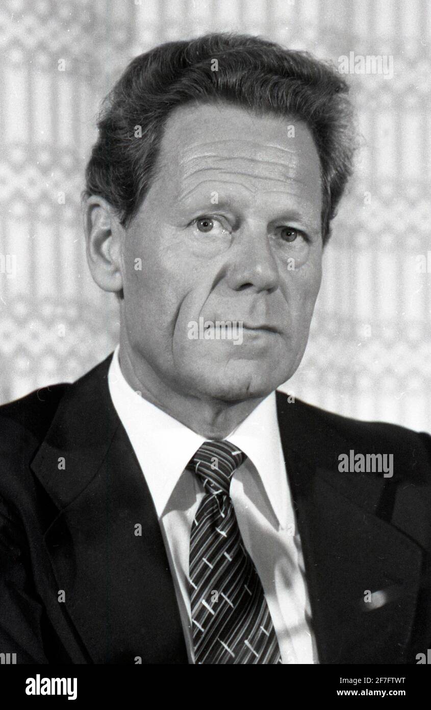 Apr. 04, 1976 - Swiss theologian Hans Kung presented his latest book ...