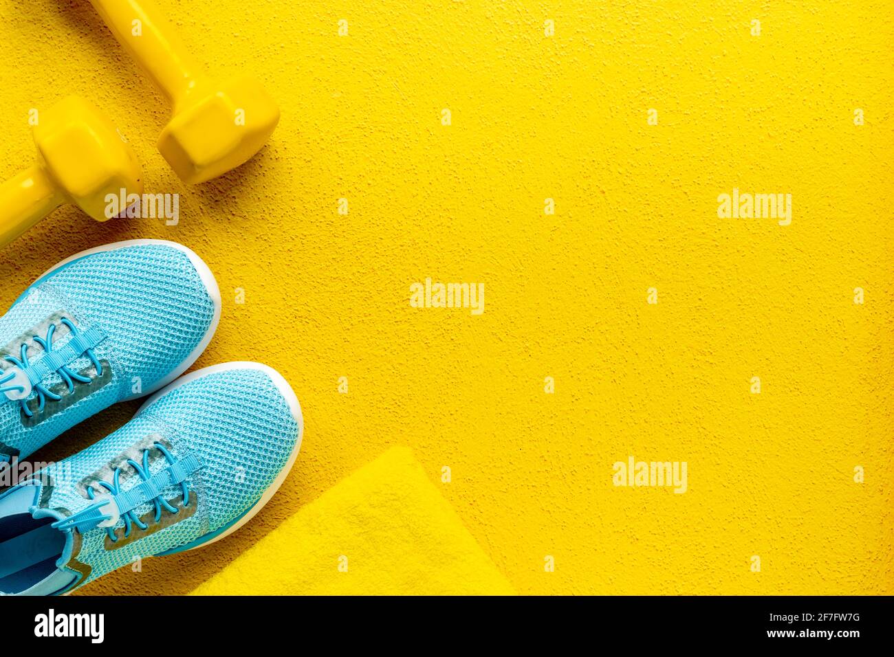 Fitness accessories top view. Sport and gym equipment Stock Photo - Alamy