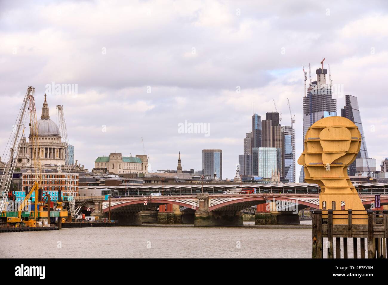 'Head Above Water' 10-ton wooden sculpture by Steuart Padwick, South ...
