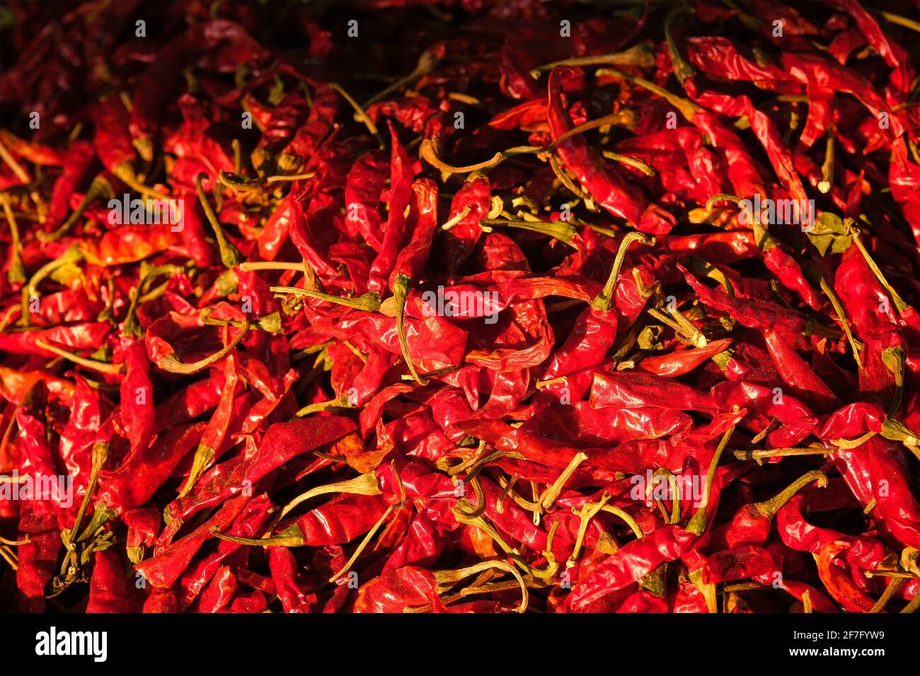 Close up dried chile peppers hi-res stock photography and images - Alamy