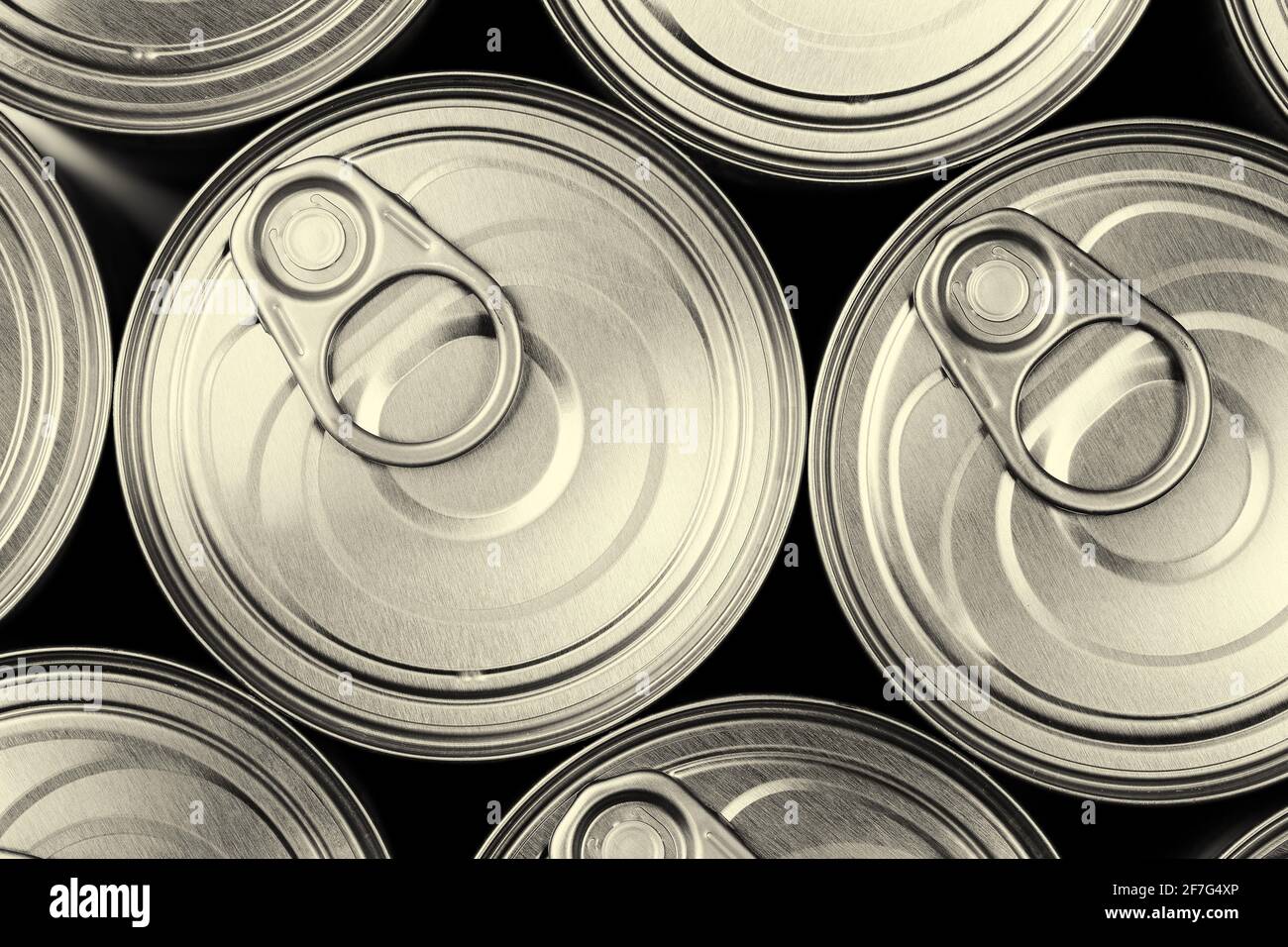 Pull tab cans hi-res stock photography and images - Alamy