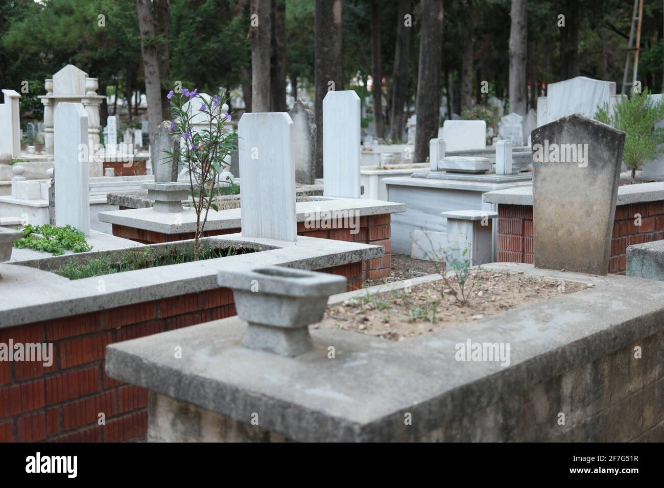 Islamic graveyard at Turkey. Muslim cemetery. Graves background Stock ...