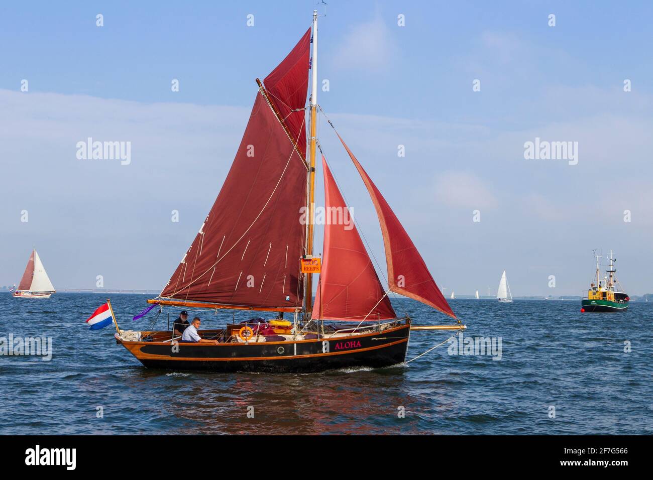 Classic yachts and boats hi-res stock photography and images - Alamy
