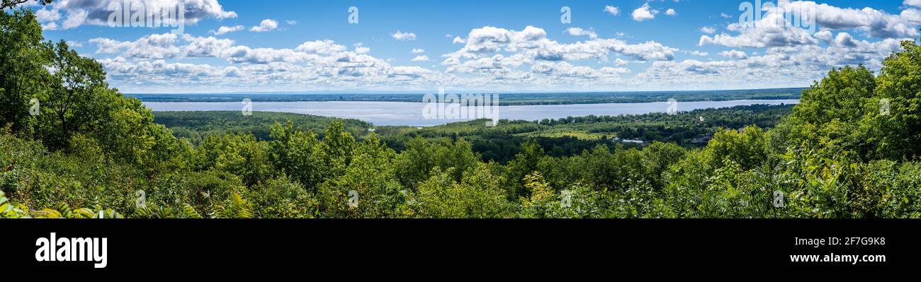 Lac des deux montagnes hi-res stock photography and images - Alamy