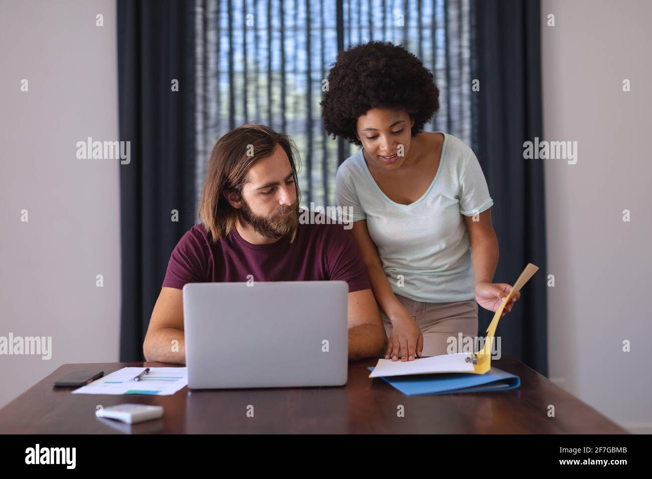 Checking documents hi-res stock photography and images - Alamy