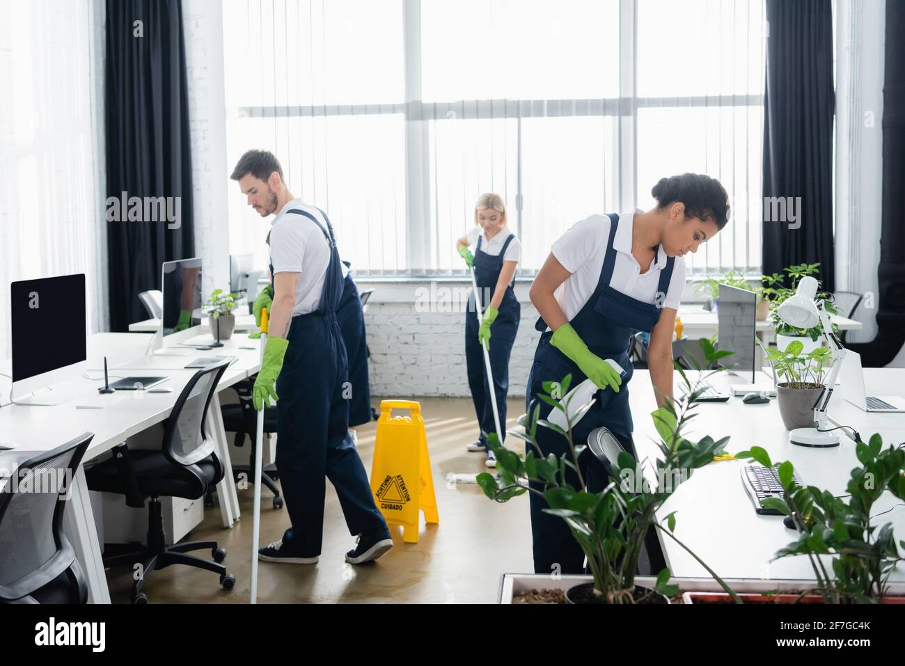 Adult warning screen hi-res stock photography and images - Alamy