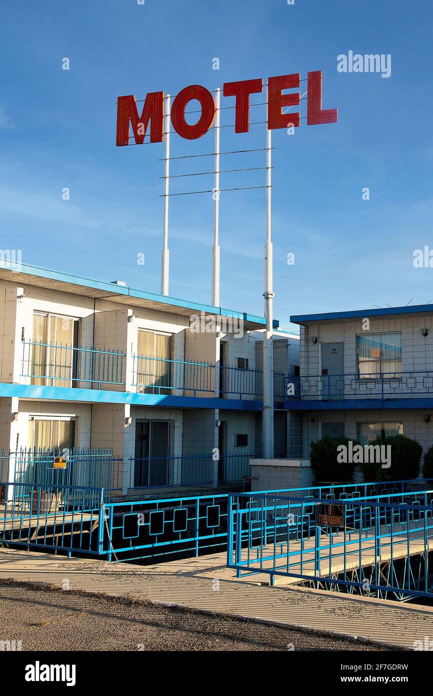 American motel with sign in daylight Stock Photo - Alamy