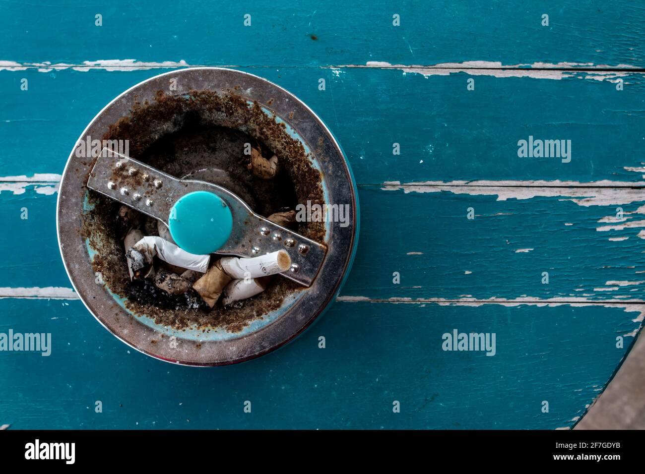 Antique ashtray hi-res stock photography and images - Alamy