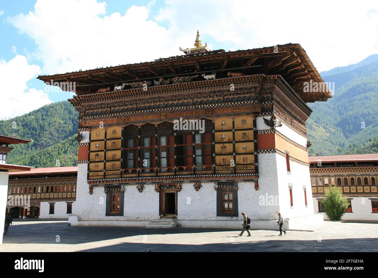 Dzong monastery fortress administration Buddhism Asia Kingdom Asian ...