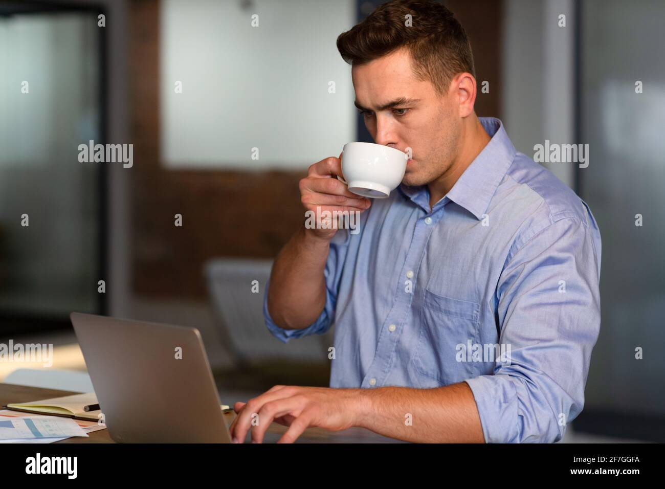 Coffee salesman hi-res stock photography and images - Alamy