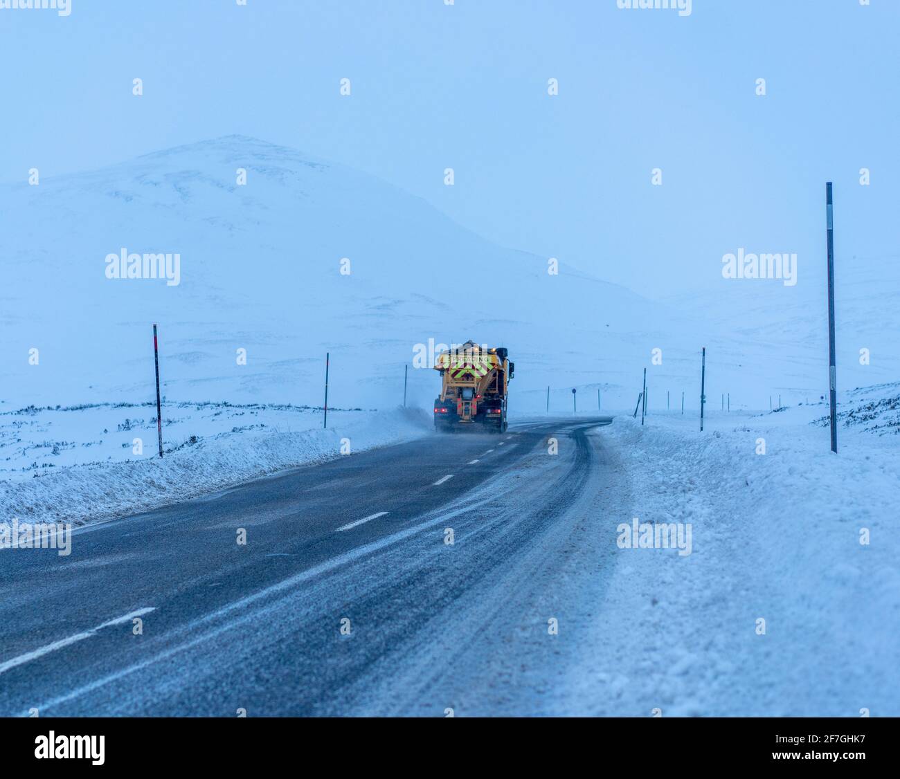 Driving rain high winds hi-res stock photography and images - Alamy