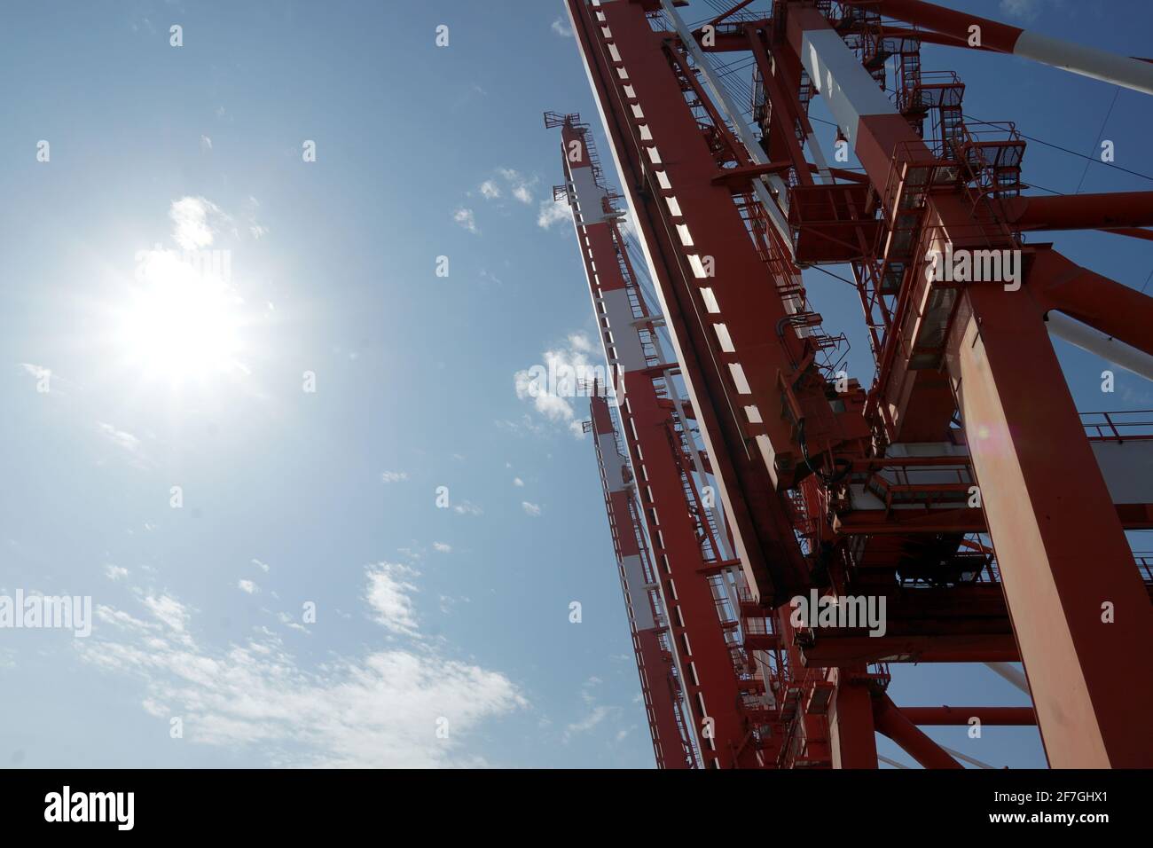 Gantry structure hi-res stock photography and images - Alamy