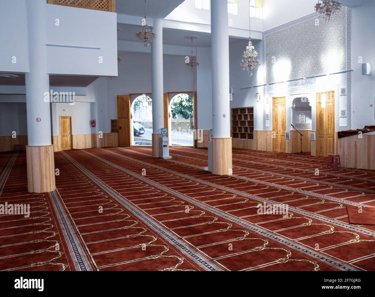 Old mosque from the inside hi-res stock photography and images - Alamy