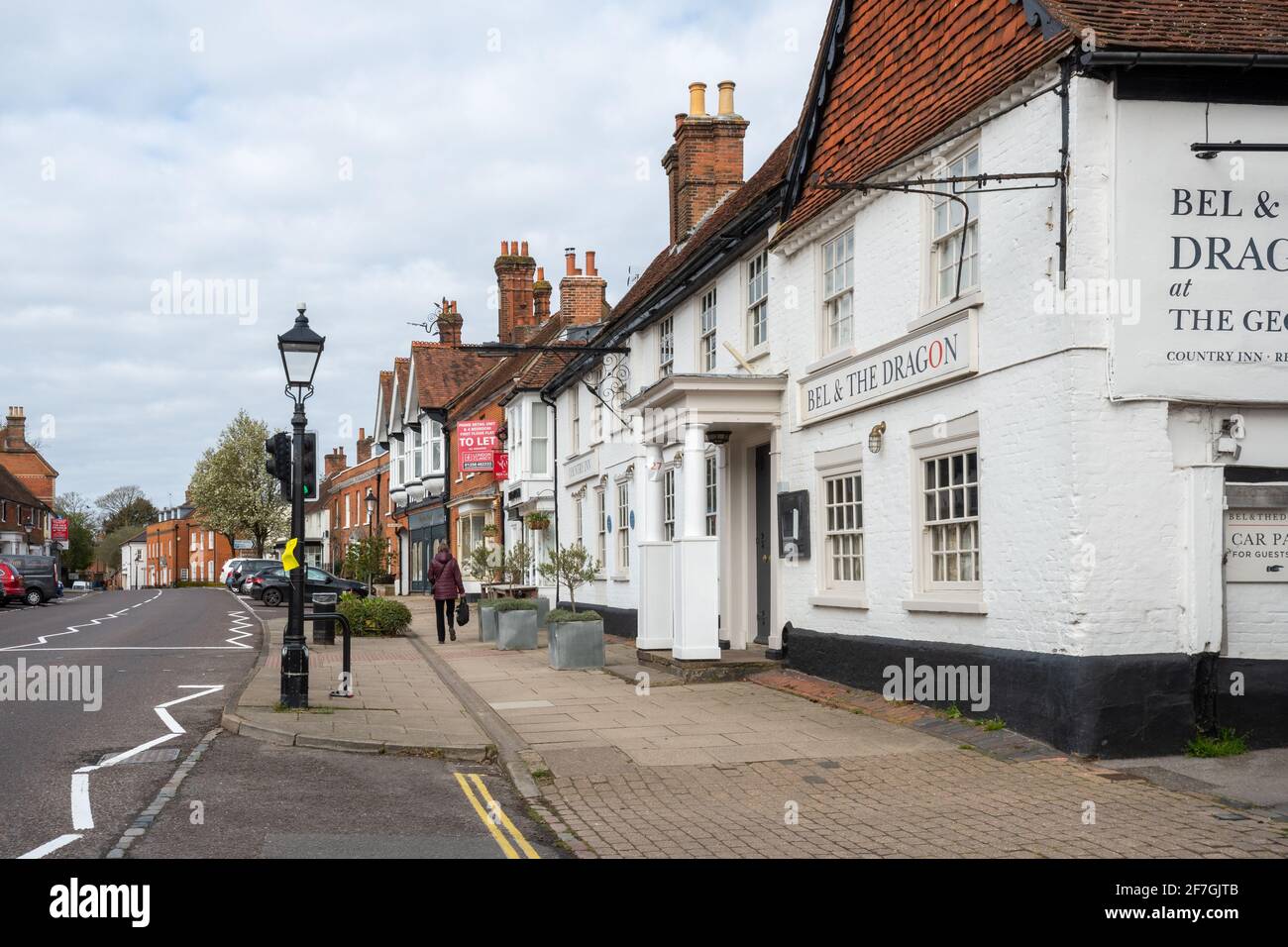 Picturesque village pub hi-res stock photography and images - Alamy