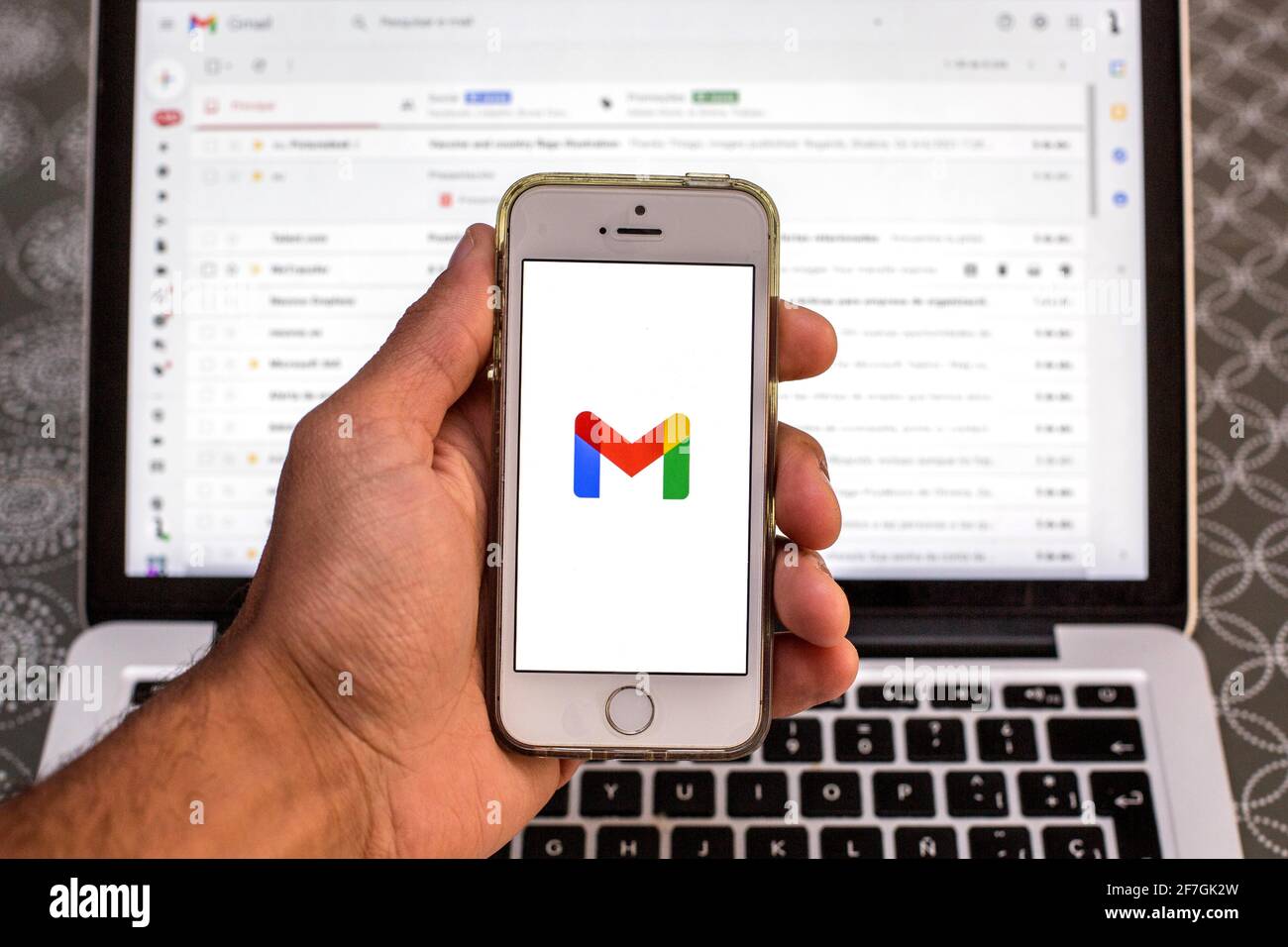 Gmail laptop hi-res stock photography and images - Alamy