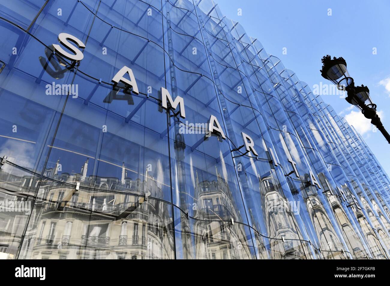 La Samaritaine Departement Store - LVMH - Paris - France Stock Photo ...