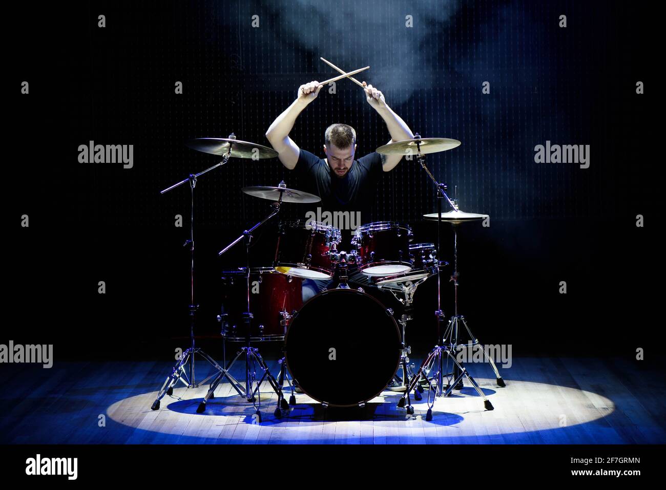 School of rock drummer hi-res stock photography and images - Alamy