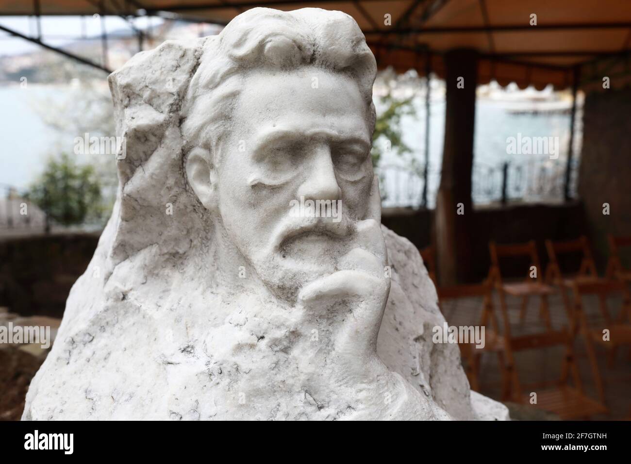 White bust of writer Chekhov in Gurzuf Stock Photo - Alamy