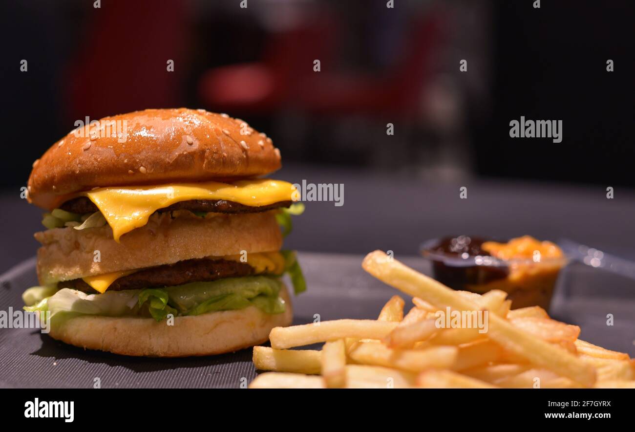 Ground beef burger hi-res stock photography and images - Alamy